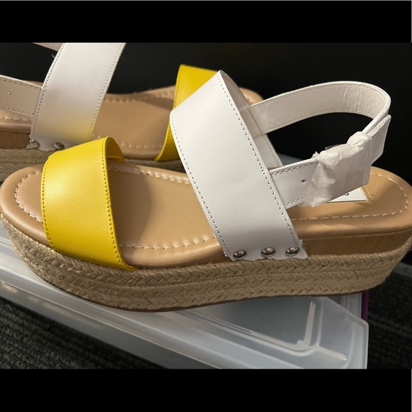 Steve Madden | Shoes | Steve Madden Fifer Sandal | Poshmark